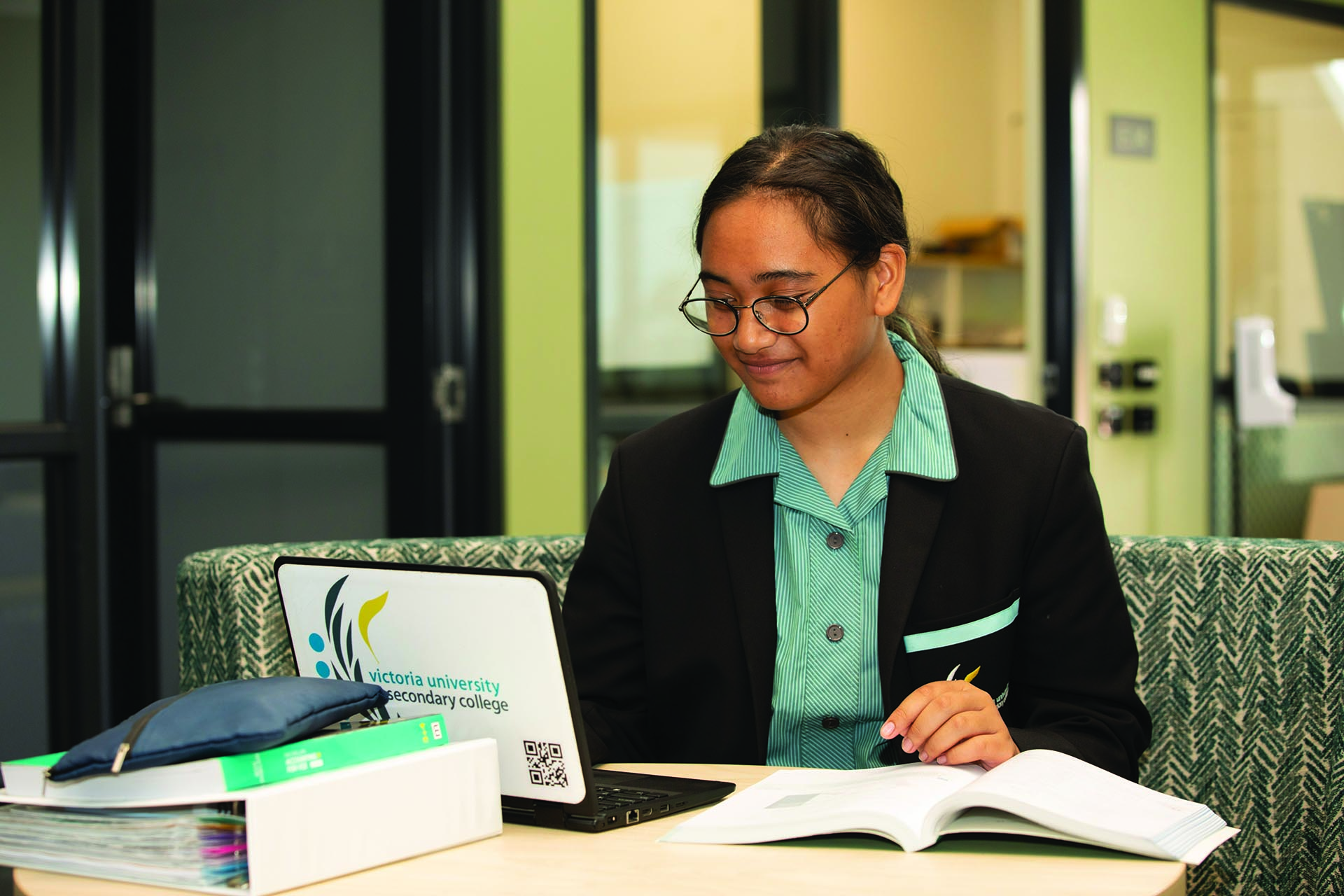 e-Learning & Compass - Victoria University Secondary College